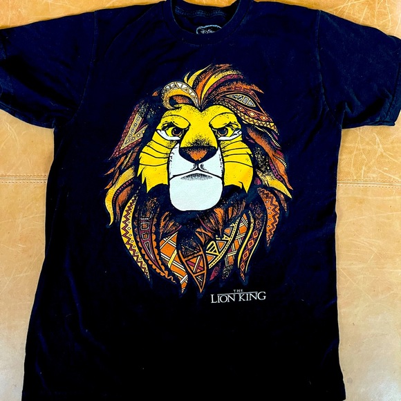 Disney | Shirts | Disneys Lion King Tee Size Medium | Poshmark